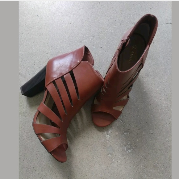 Massini | Shoes | New Brown Sandal Bootie Open Toe Massini 1 | Poshmark